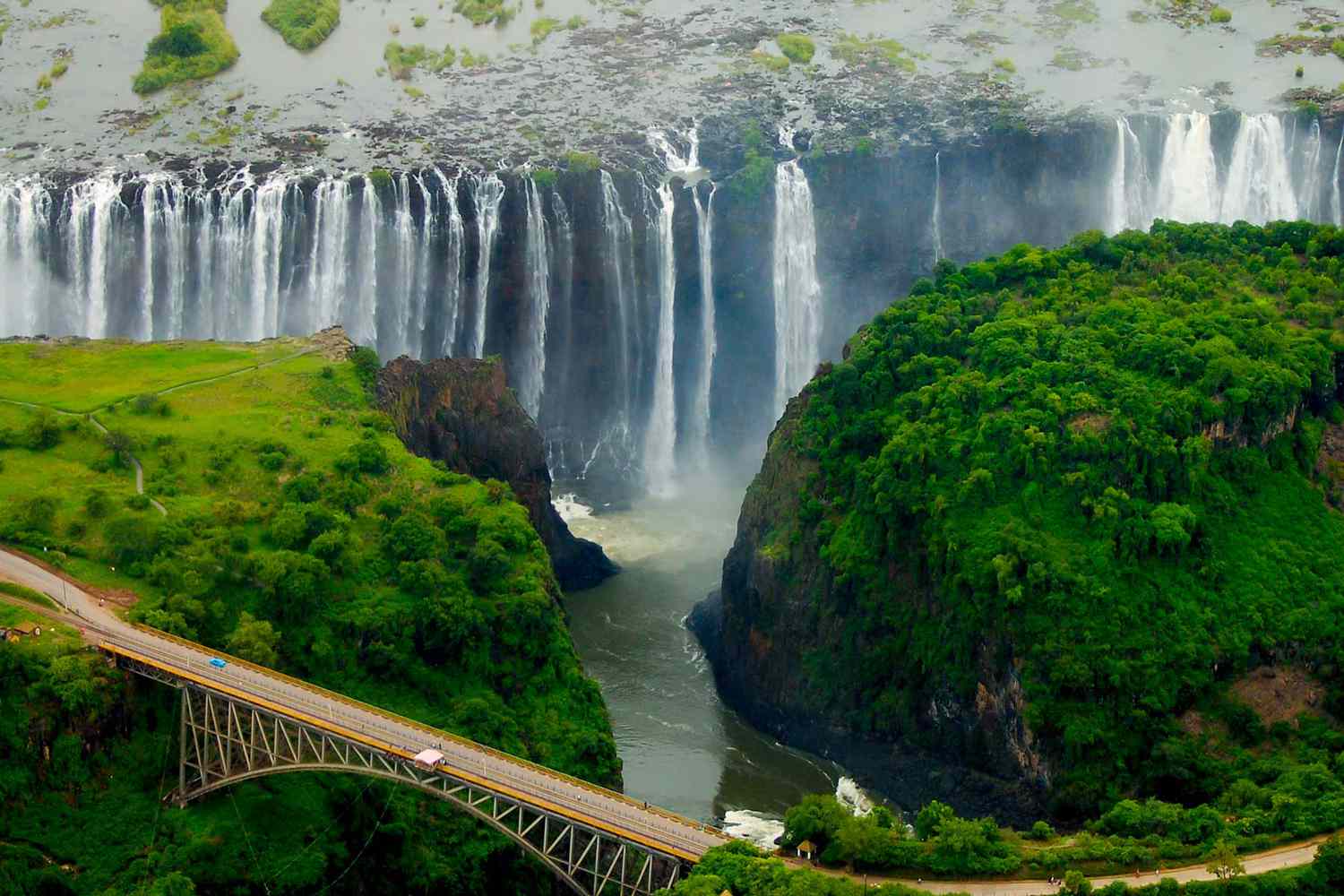 10 Top Thrilling Safari Adventures in Zimbabwe
